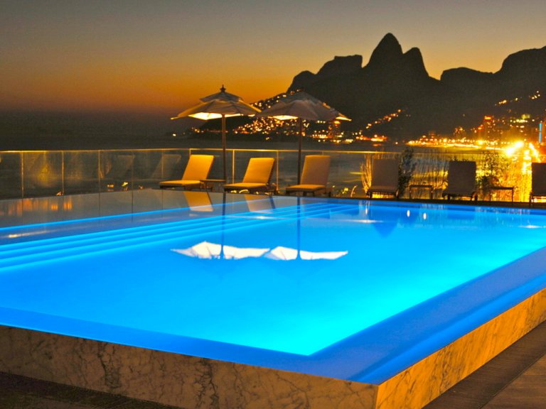Palatial Pools Around The World – fashion + class & jet lag | A Luxury ...